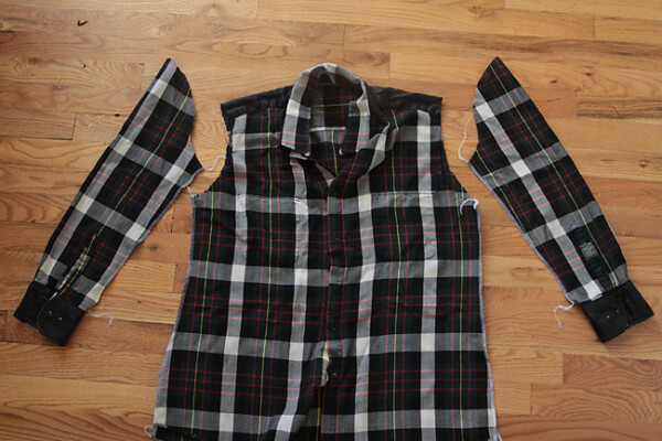 How to take in a shirt the right way {how to make a shirt smaller}