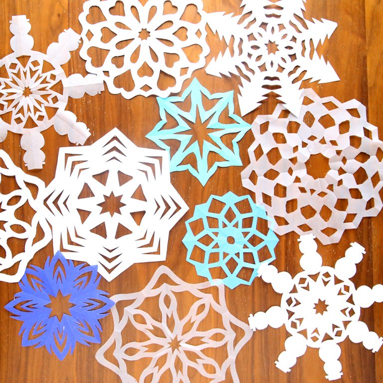 How to make paper Snowflakes - It's Always Autumn