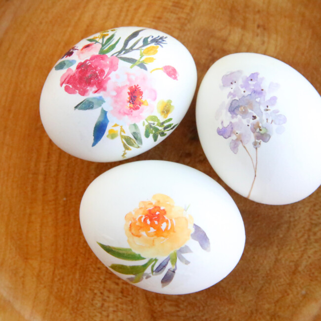 33 AMAZING egg decorating ideas for Easter {ditch the dye!} - It's ...