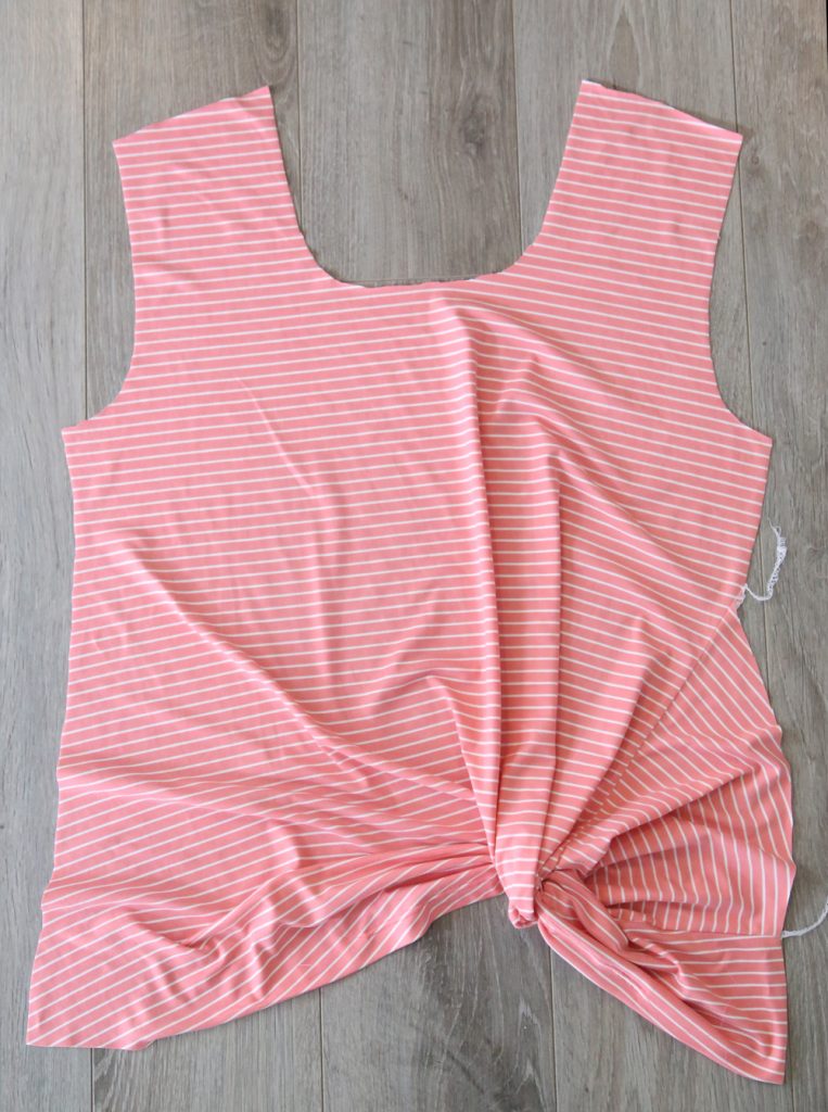 The Twist Knot Tee free sewing pattern - It's Always Autumn