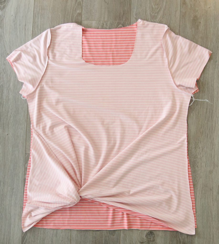 The Twist Knot Tee free sewing pattern - It's Always Autumn