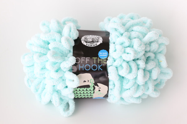 DIY Loop Texture Throw Pillow (EASY!!) - It's Always Autumn