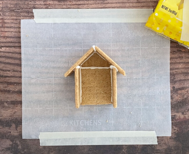 Make a cute Peeps house (Easter gingerbread houses) - It's Always Autumn