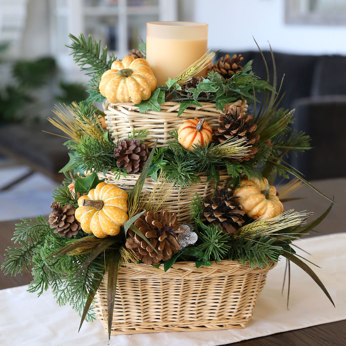 DIY Christmas Centerpiece {make it for about $25} - It's Always Autumn