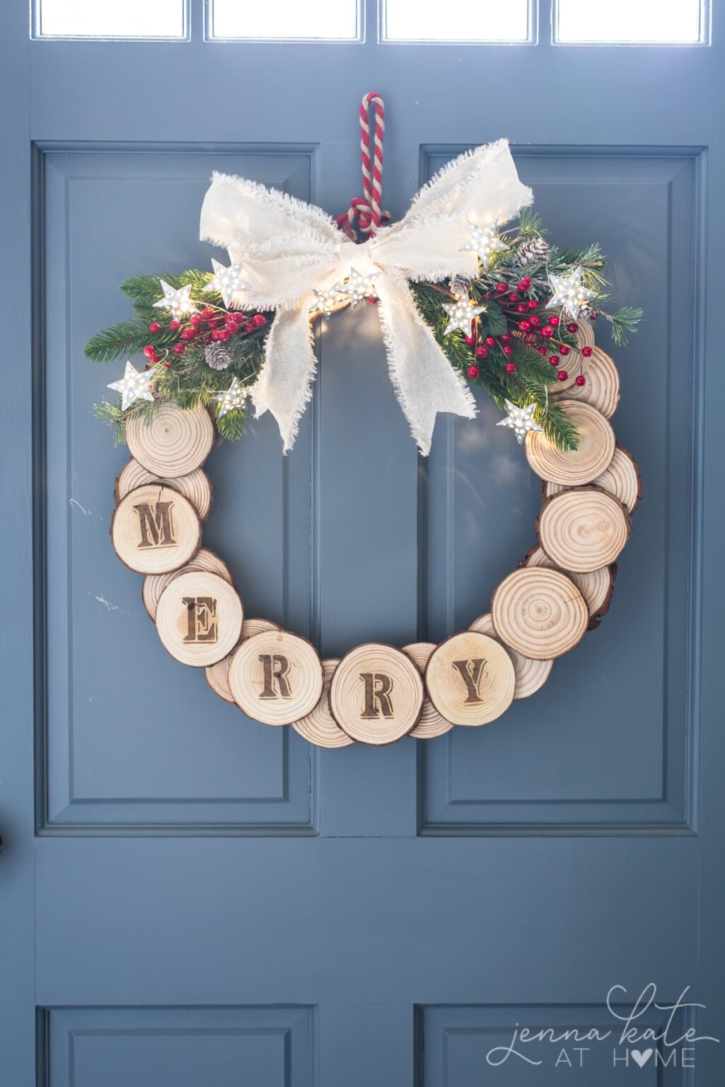 30 Gorgeous Christmas Crafts YOU Can Make - It's Always Autumn