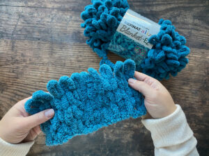 Loop Yarn for Beginners {Everything you need to know!} - It's Always Autumn