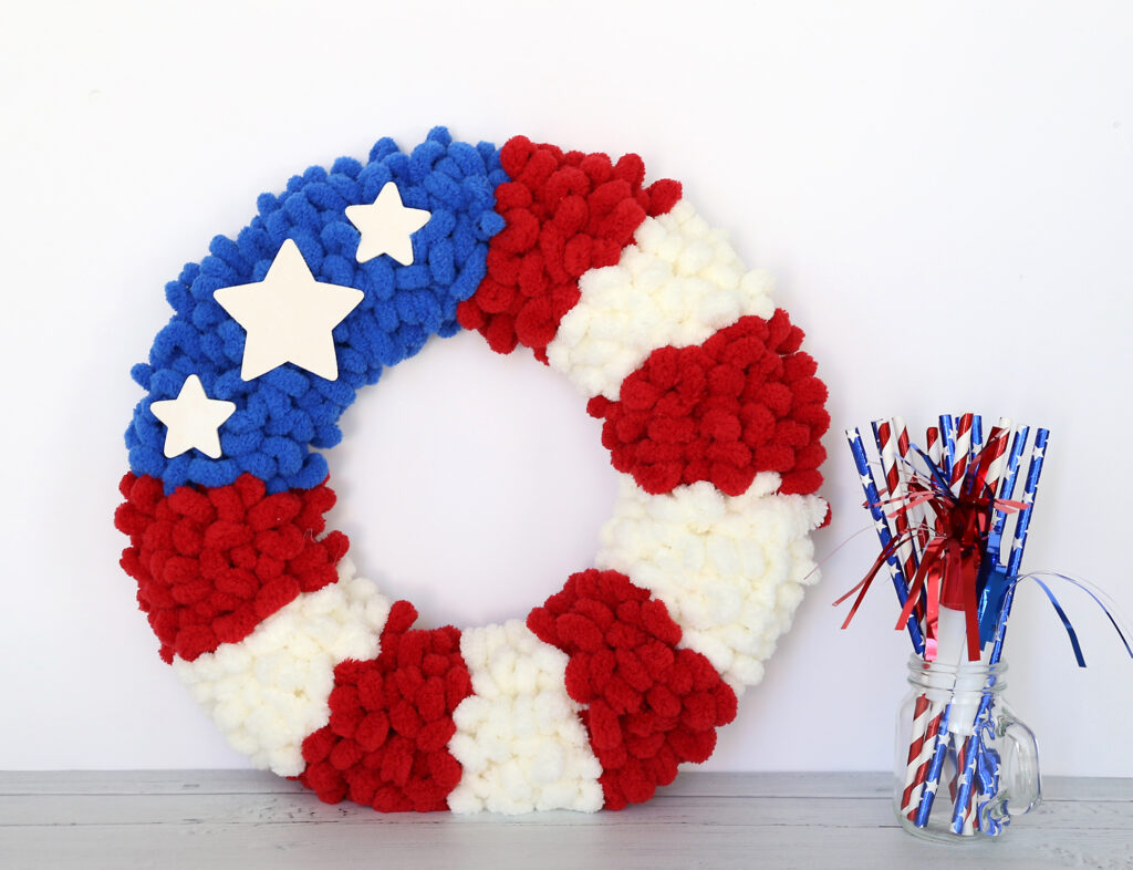 American Flag Loop Yarn Wreath - It's Always Autumn