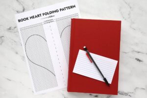 Folded Book Heart {Printable Pattern} - It's Always Autumn
