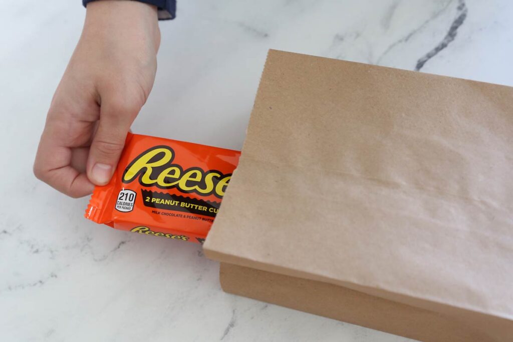 The Candy Bar Game {So Much Fun!} - It's Always Autumn