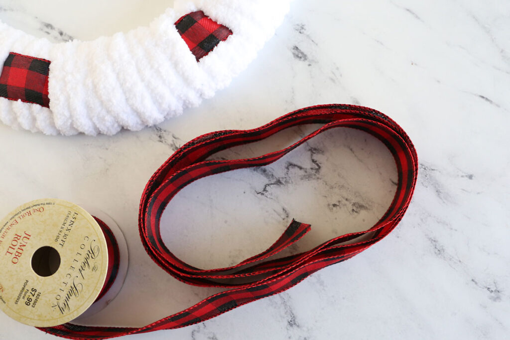 DIY Yarn + Ribbon Wreath - It's Always Autumn