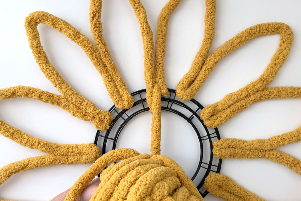 Sunflower Wreath [Bunny Wreath Forms] - It's Always Autumn