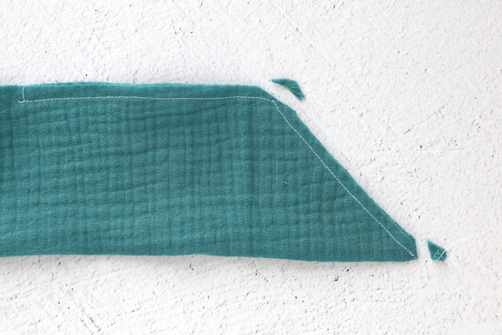 Easy Fabric Hair Bow Pattern - It's Always Autumn