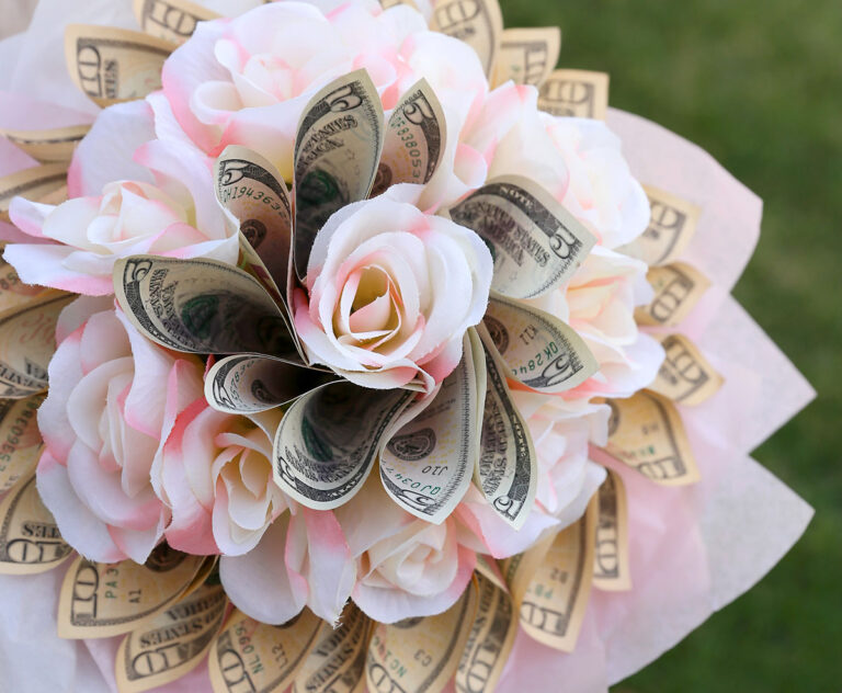 DIY Money and Flowers Bouquet - It's Always Autumn