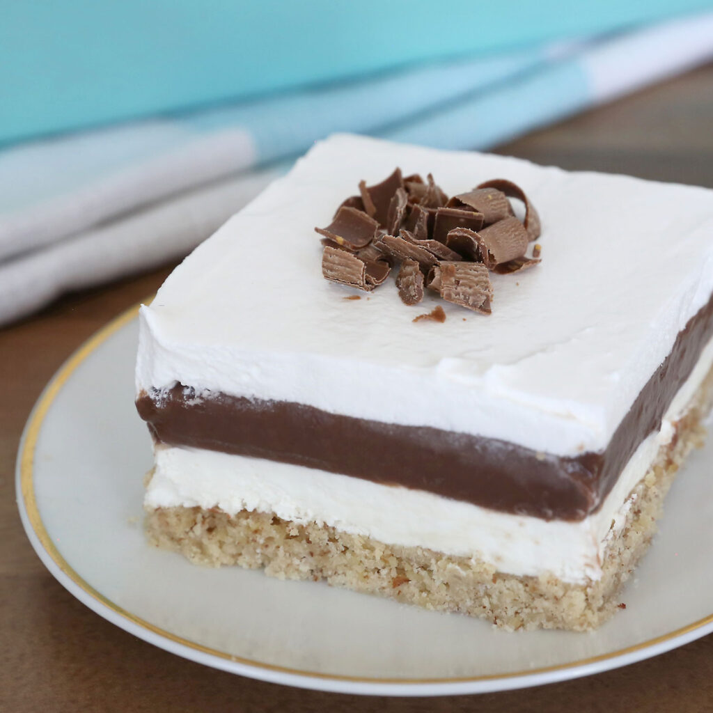 Chocolate Delight {Robert Redford Dessert} - It's Always Autumn